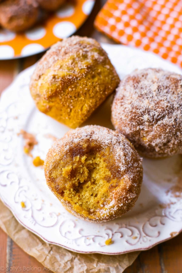 Mini Cinnamon Sugar Pumpkin Muffins - Sally's Baking Addiction