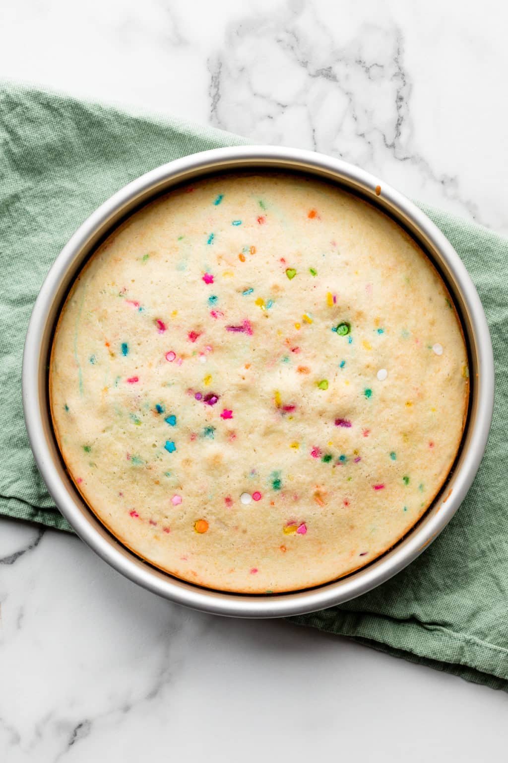 1 Layer Sprinkle Cake (Recipe + Video) - Sally's Baking