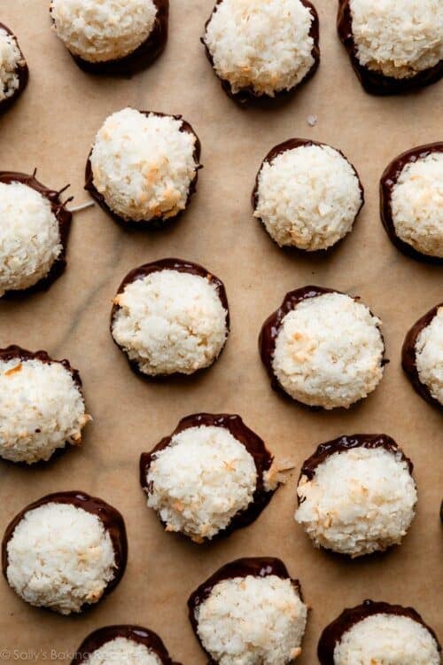 Coconut Macaroons (5 Ingredients) - Sally's Baking