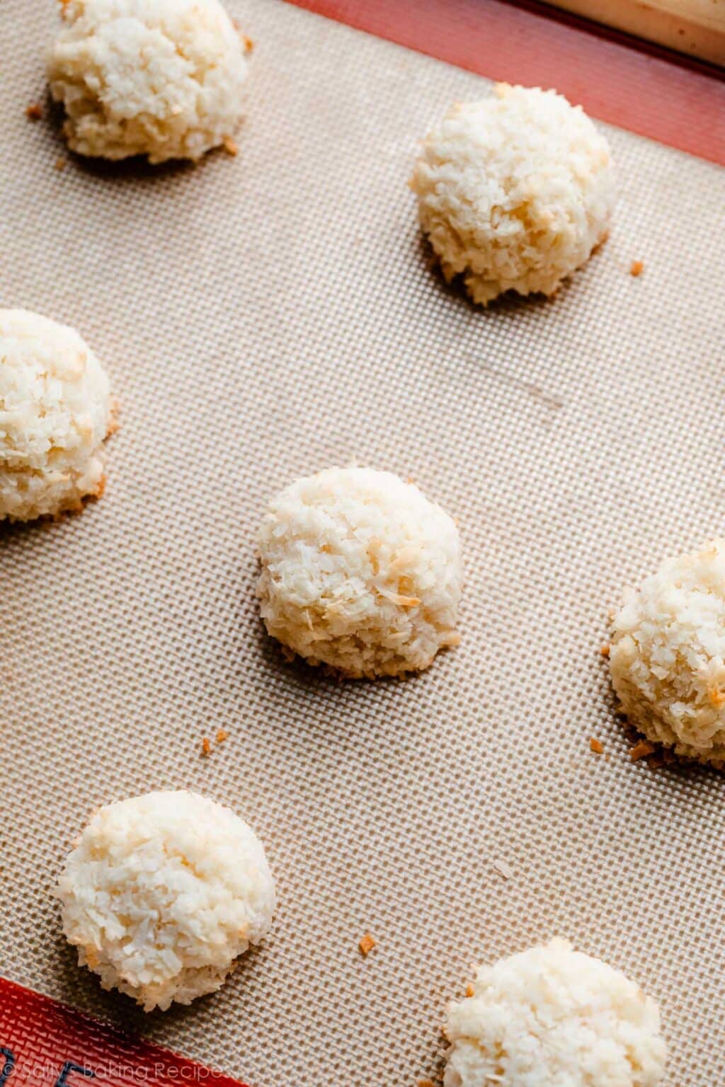 Coconut Macaroons (5 Ingredients) - Sally's Baking