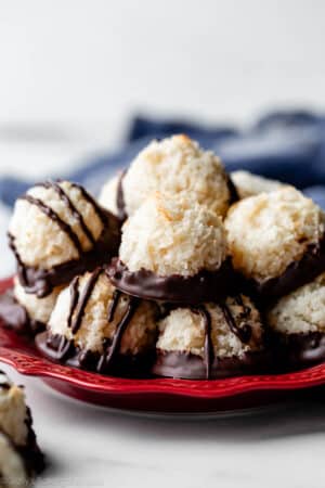 Coconut Macaroons (5 Ingredients) - Sally's Baking