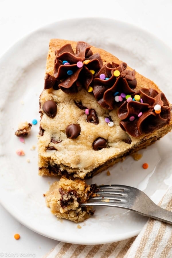 Chocolate Chip Cookie Cake - Sally's Baking