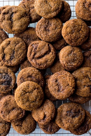 Crisp Molasses Cookies - Sally's Baking