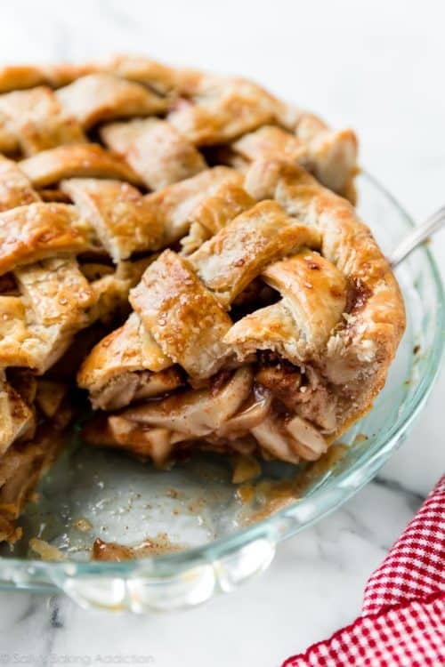 My Favorite Apple Pie Recipe (VIDEO) - Sally's Baking