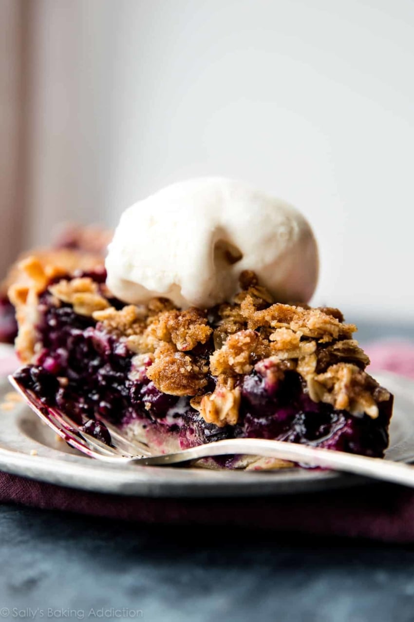 Strawberry Rhubarb Crumb Bars - Sally's Baking