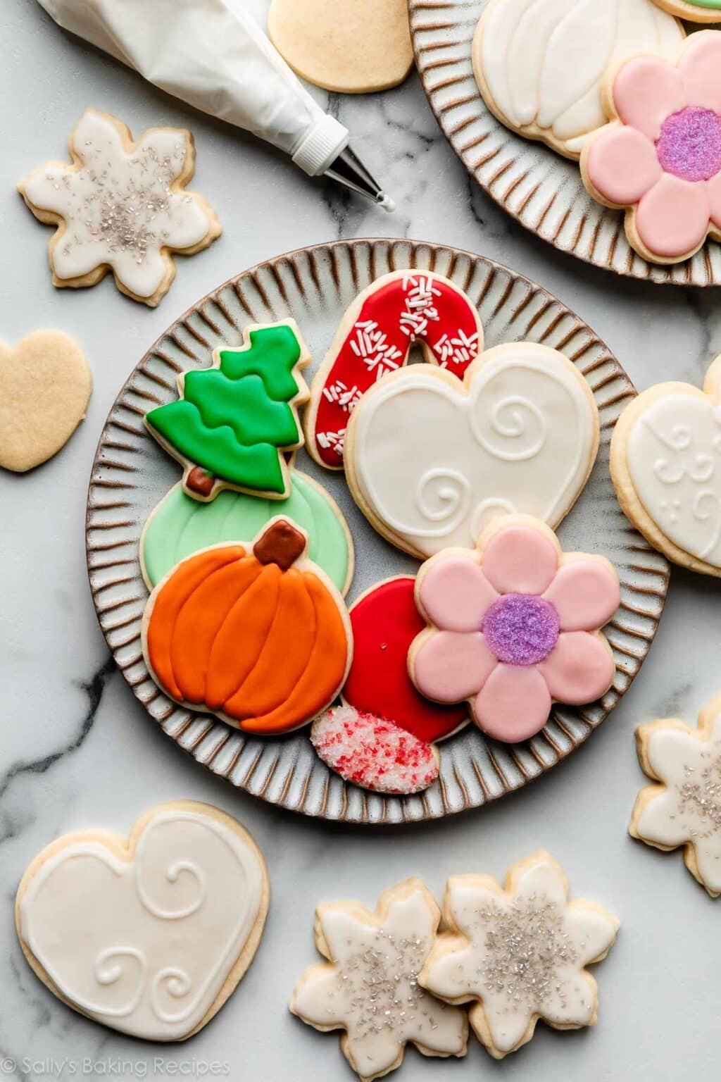 How to Decorate Sugar Cookies (4 Ways + Video) - Sally's Baking