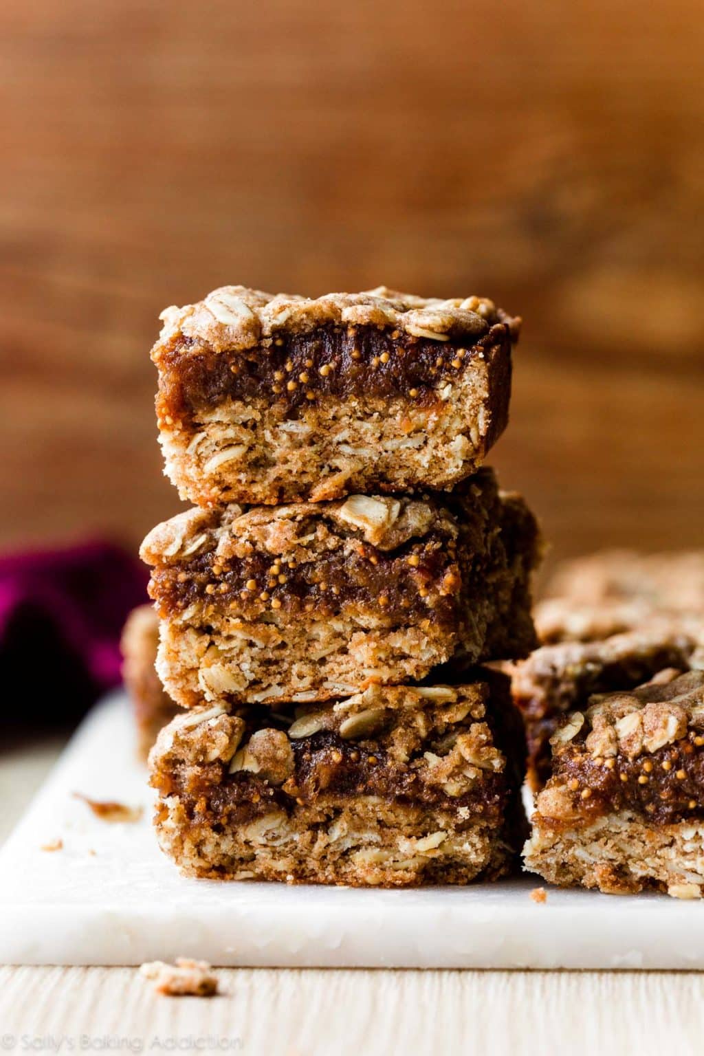 Homemade Oatmeal Fig Bars Recipe - Sally's Baking