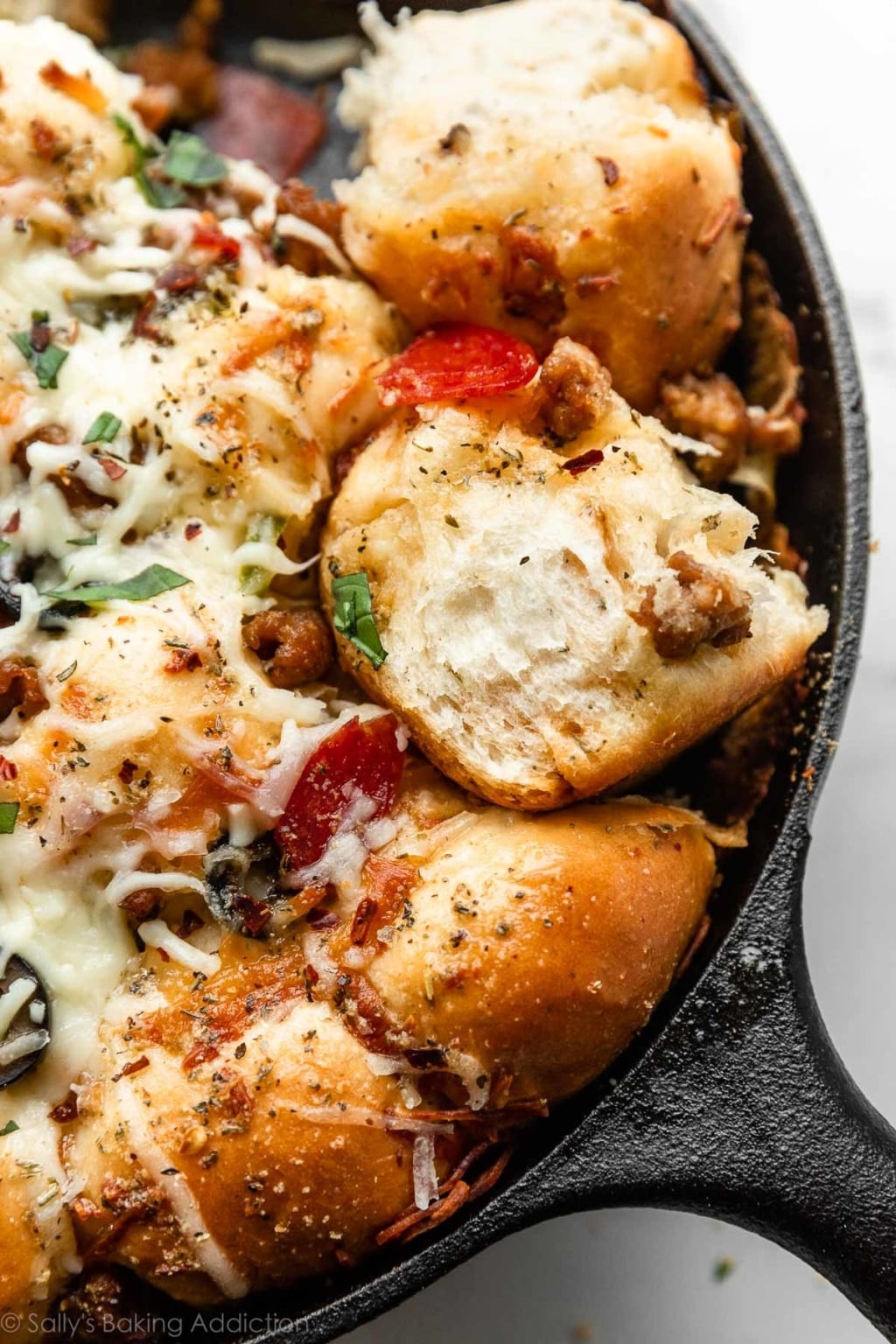 Pizza Pull Apart Rolls - Sally's Baking