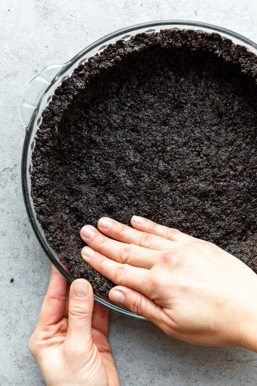 Perfect Oreo Cookie Crust - Sally's Baking