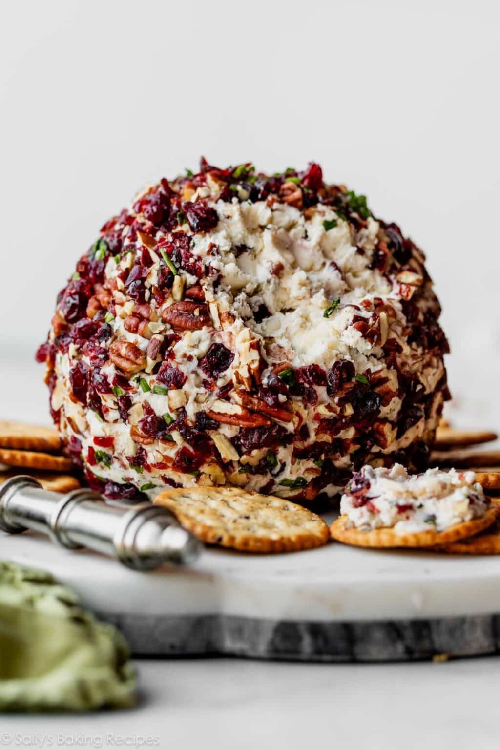Cranberry Pecan Cheese Ball (Party Favorite!) - Sally's Baking